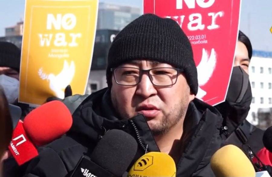 Д Монголхүү шүүх хуралдаа биечлэн оролцохыг хүсэж шүүх хурал түр хойшиллоо